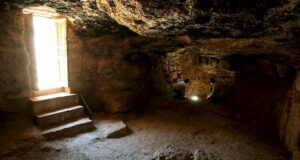 1,000-year-old Viking toilet uncovered in Denmark | ARCHAEOLOGY WORLD