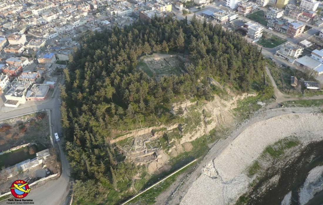 7,000-year-old Fortress Found Under the Yumuktepe Mound, Turkey ...