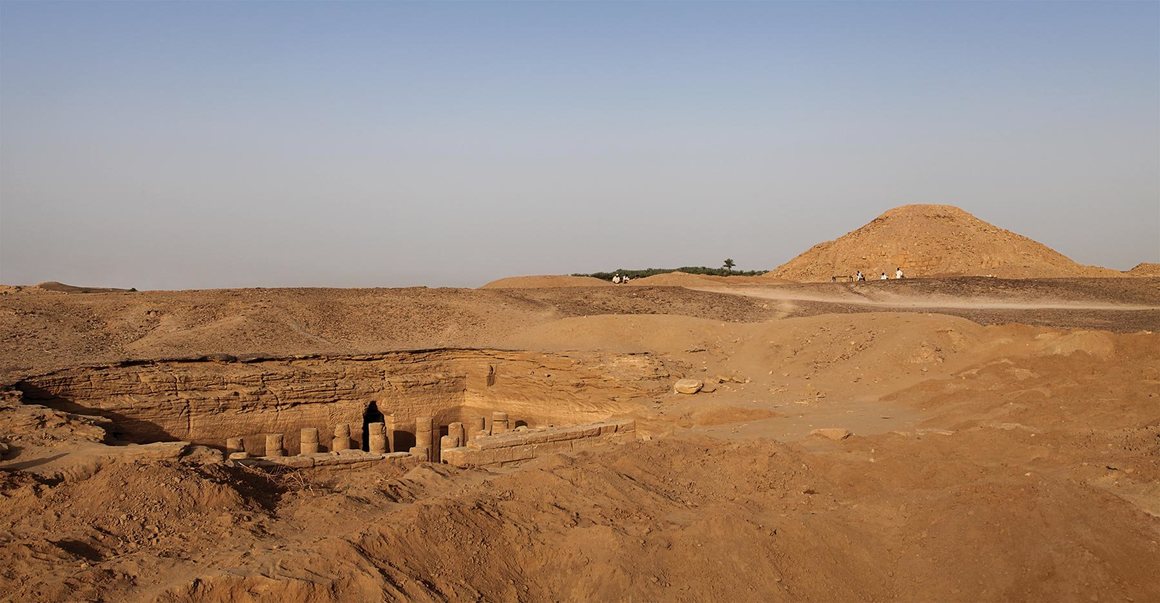 The ancient royal cemetery of El-Kurru, with the modern town of El ...