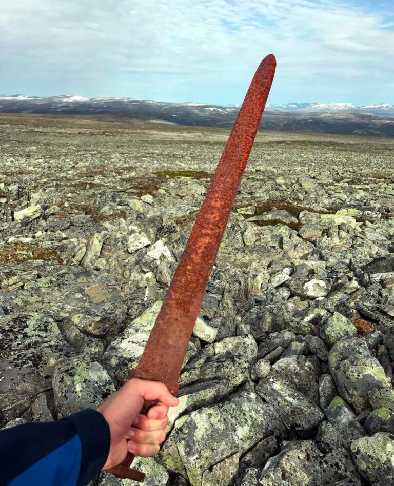 6,000-Year-Old Pre-Viking Artifacts Discovered in Norway as Climate ...