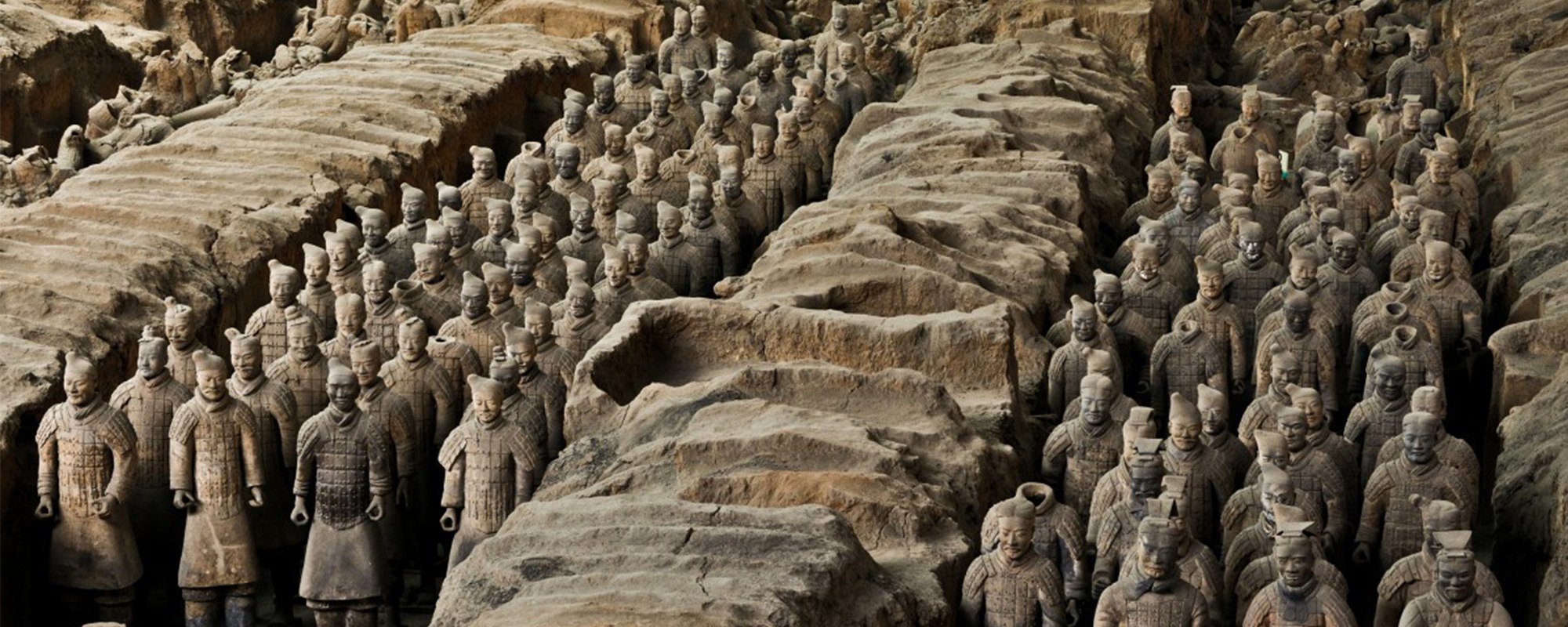 Farmer Digging a well find the Terracotta Army of Emperor Qin Shi Huang ...