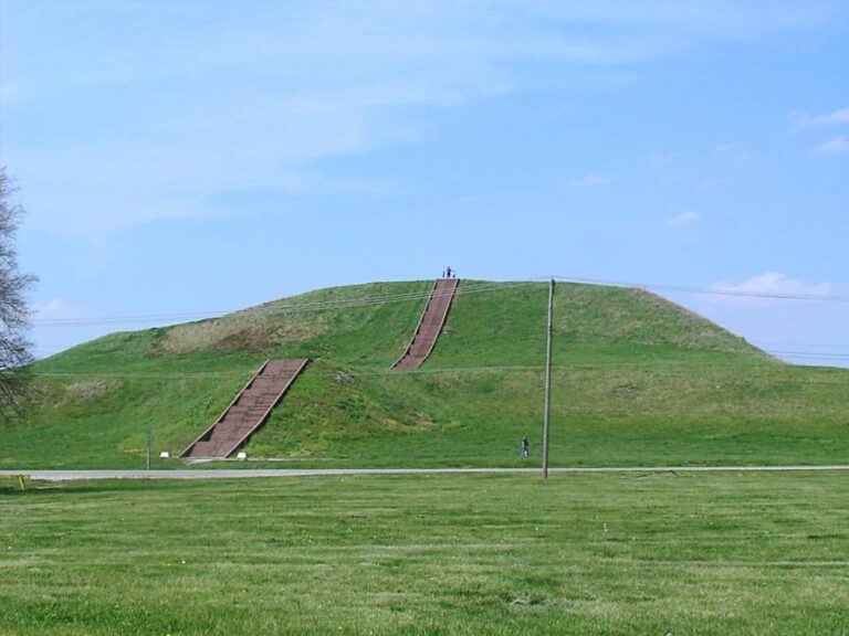 The Mystery Of Cahokia Mounds, North America’s First City | ARCHAEOLOGY ...