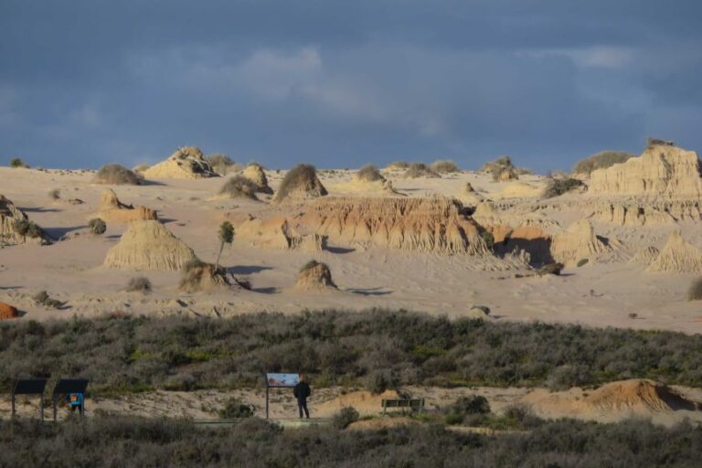 42,000 years old Mungo Man skeleton, the oldest human remains found in ...