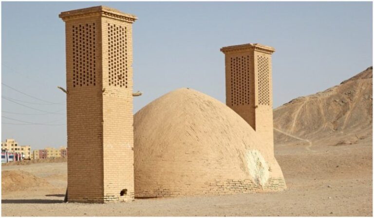 The Yakhchāl: 2,400-Year-old Persian “refrigerator” that stored food in ...