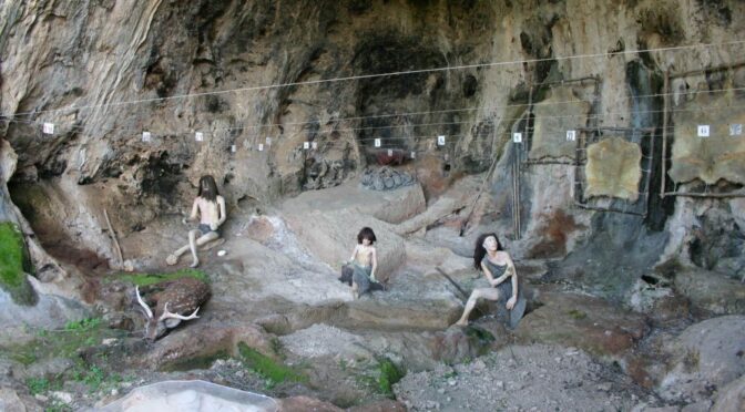 People Lived in This Cave for 78,000 Years | ARCHAEOLOGY WORLD