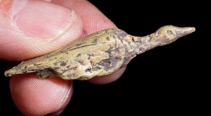 The miniature Sculpture of a bird was Carved 13,500 years ago ...