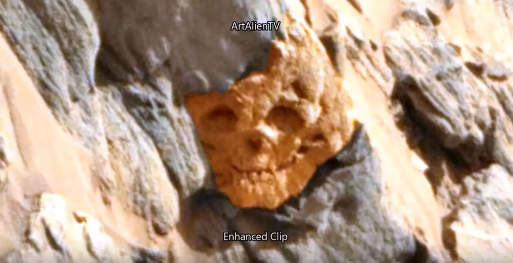 Ancient Egyptian sarcophagus spotted on MARS in Nasa photo, crackpot ...