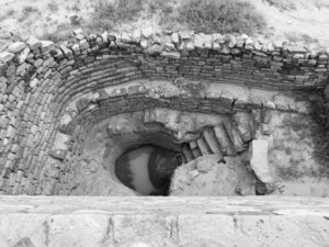 5,000-Year-old stepwell Discovered | ARCHAEOLOGY WORLD