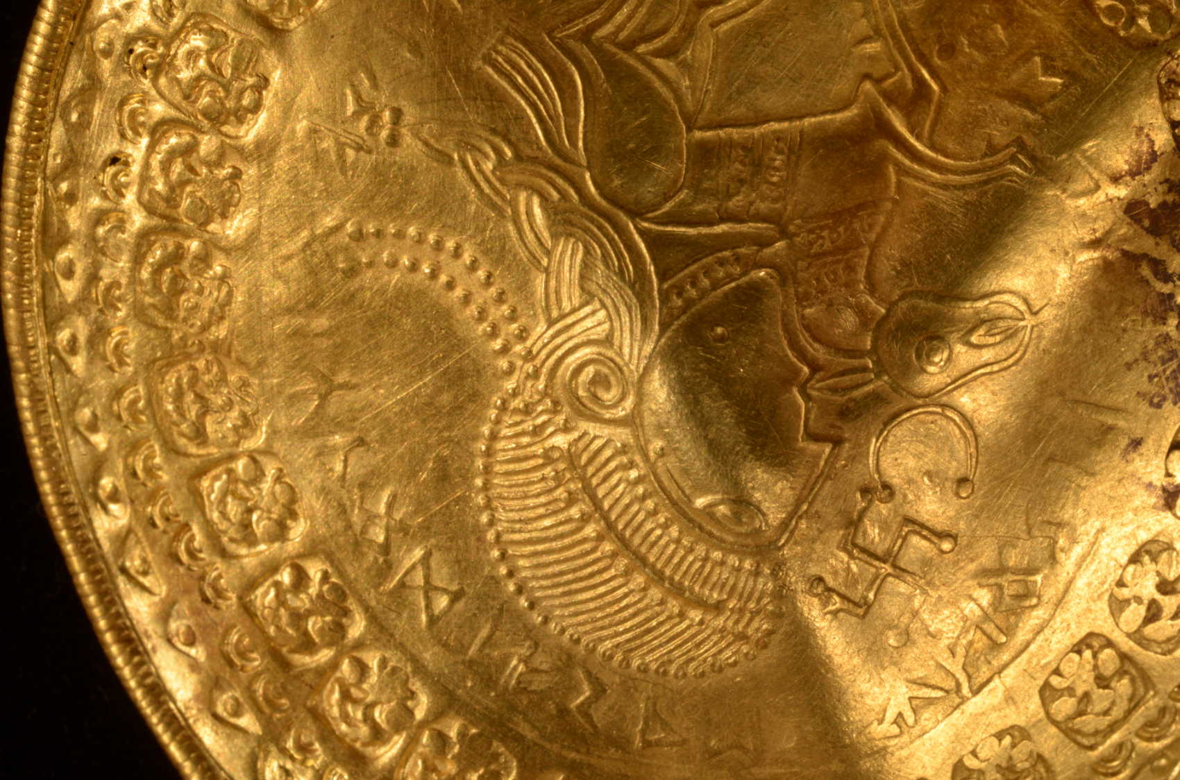 gold in denmark 4 | ARCHAEOLOGY WORLD