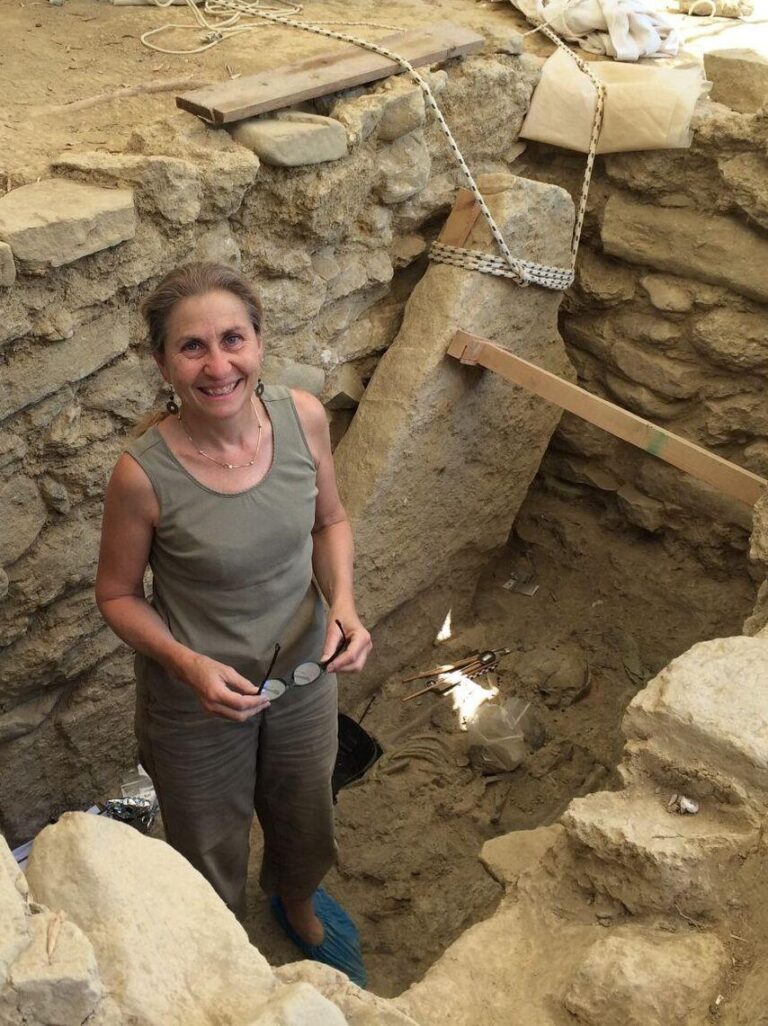 New findings from the 3,500-year-old tomb of a bronze age warrior