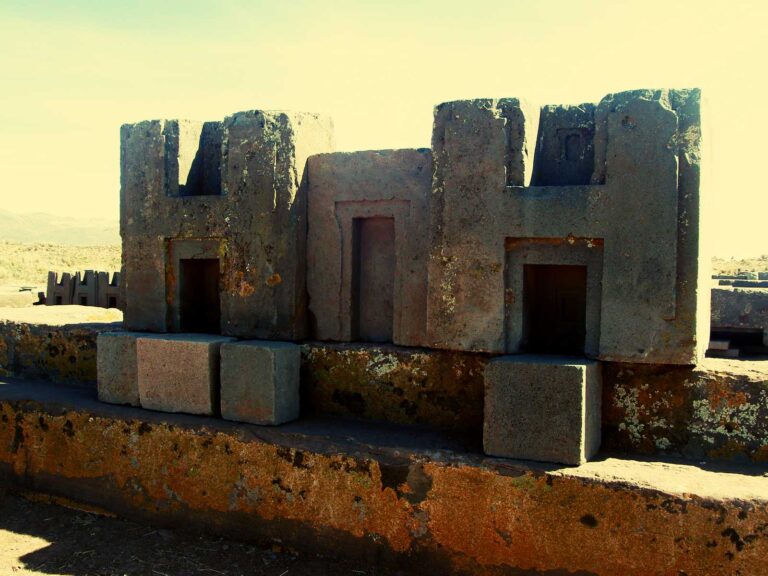 Three images that prove the Ancient Builders of Puma Punku had access ...