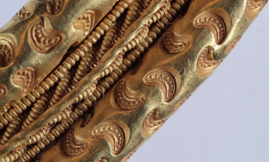 Ancient golden neck ring found in Denmark | ARCHAEOLOGY WORLD