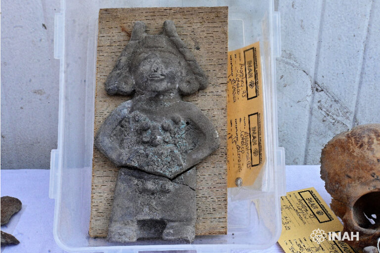 Children’s Burials Hint at the Survival of Aztec Customs | ARCHAEOLOGY ...