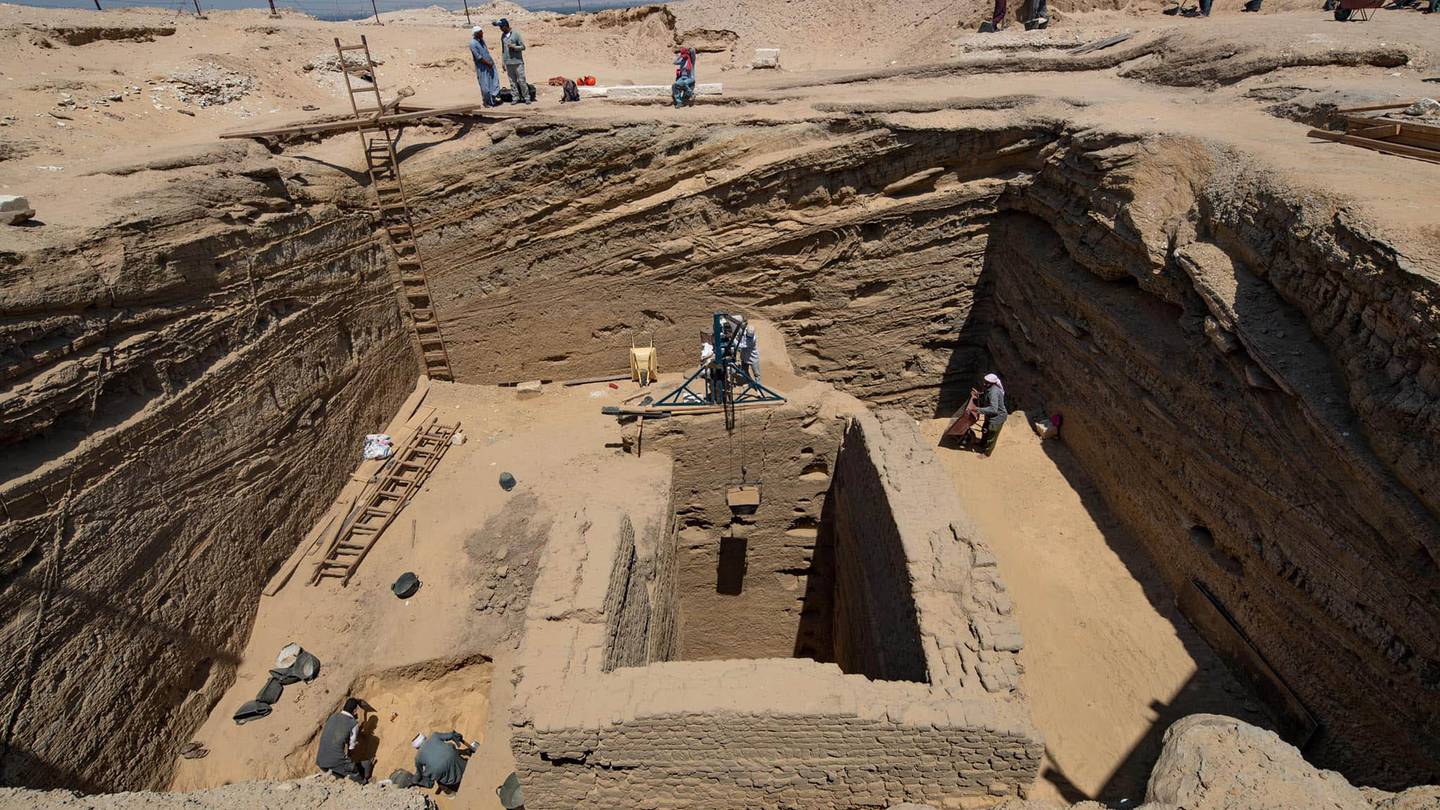 Egypt uncovers ‘unique’ ancient tomb of the commander of foreign troops ...