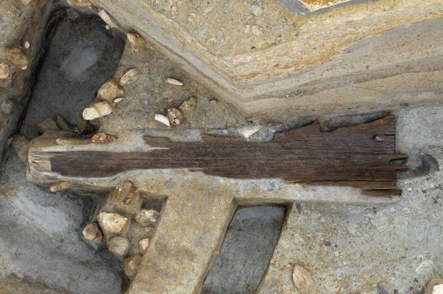 Archeologists unearth largest rare wooden “Haniwa” Statue in Japan ...