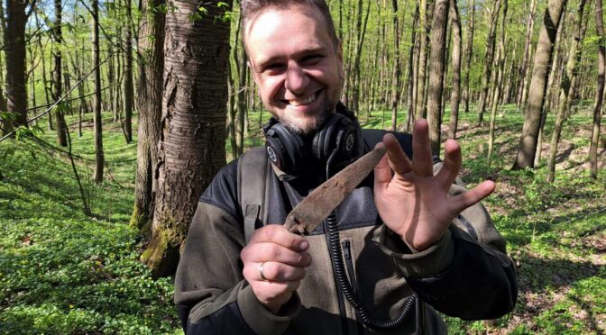 A 3,500-year-old bronze dagger found in a Polish forest | ARCHAEOLOGY WORLD