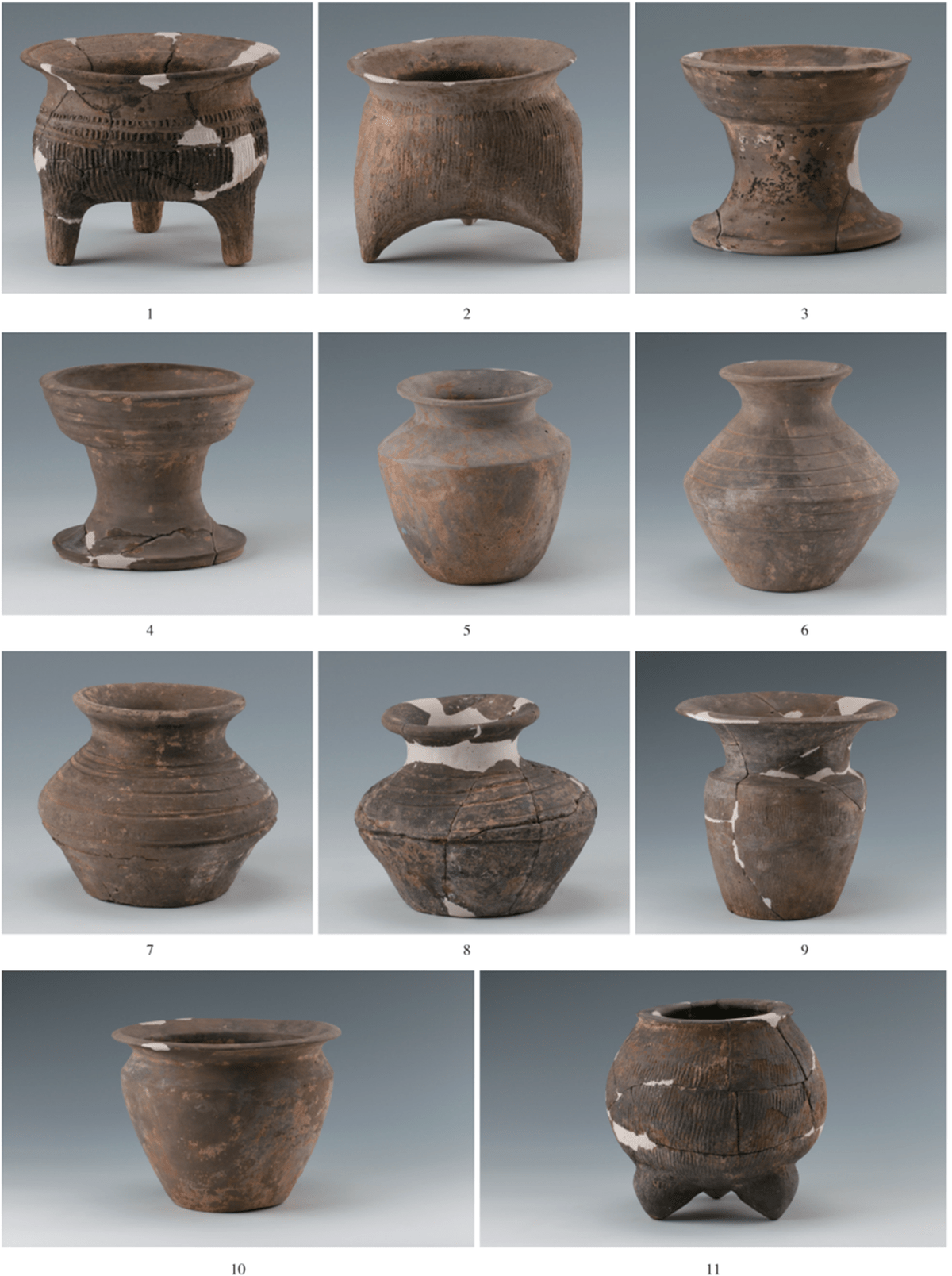 A collection of 430 burial objects found in the tomb of a 3000-year-old ...